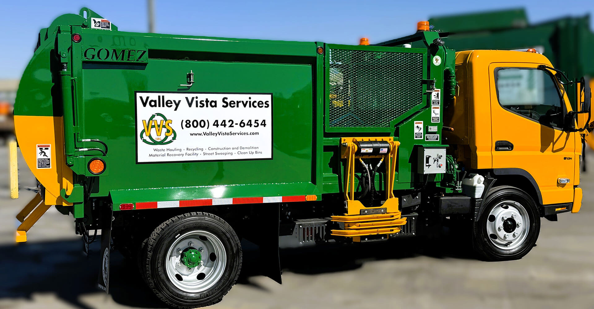 Custom Builds Banner Slide 1 - FF Gomez